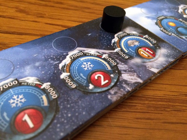 K2 Review - Board Game Quest