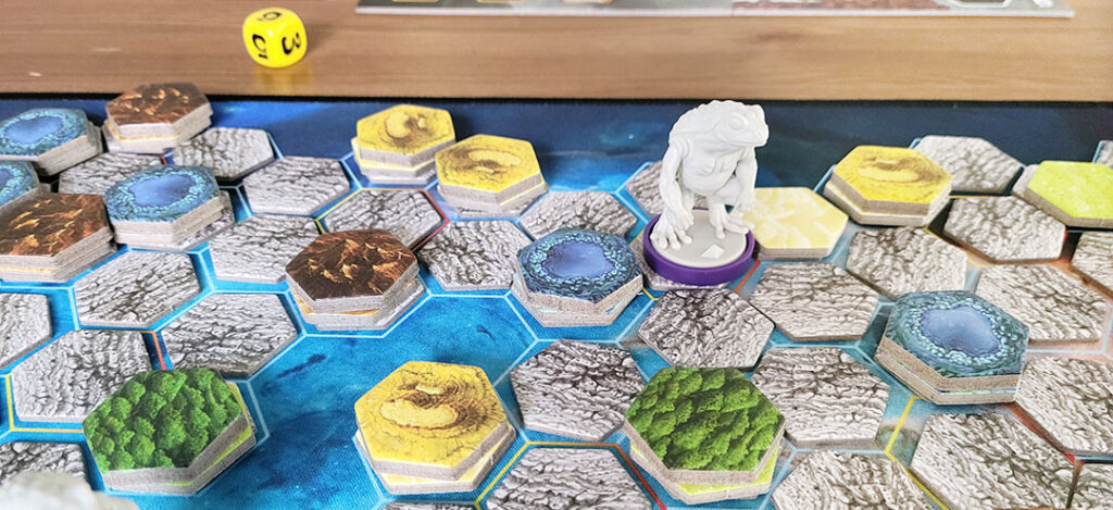 Cosmic Frog Review - Board Game Quest