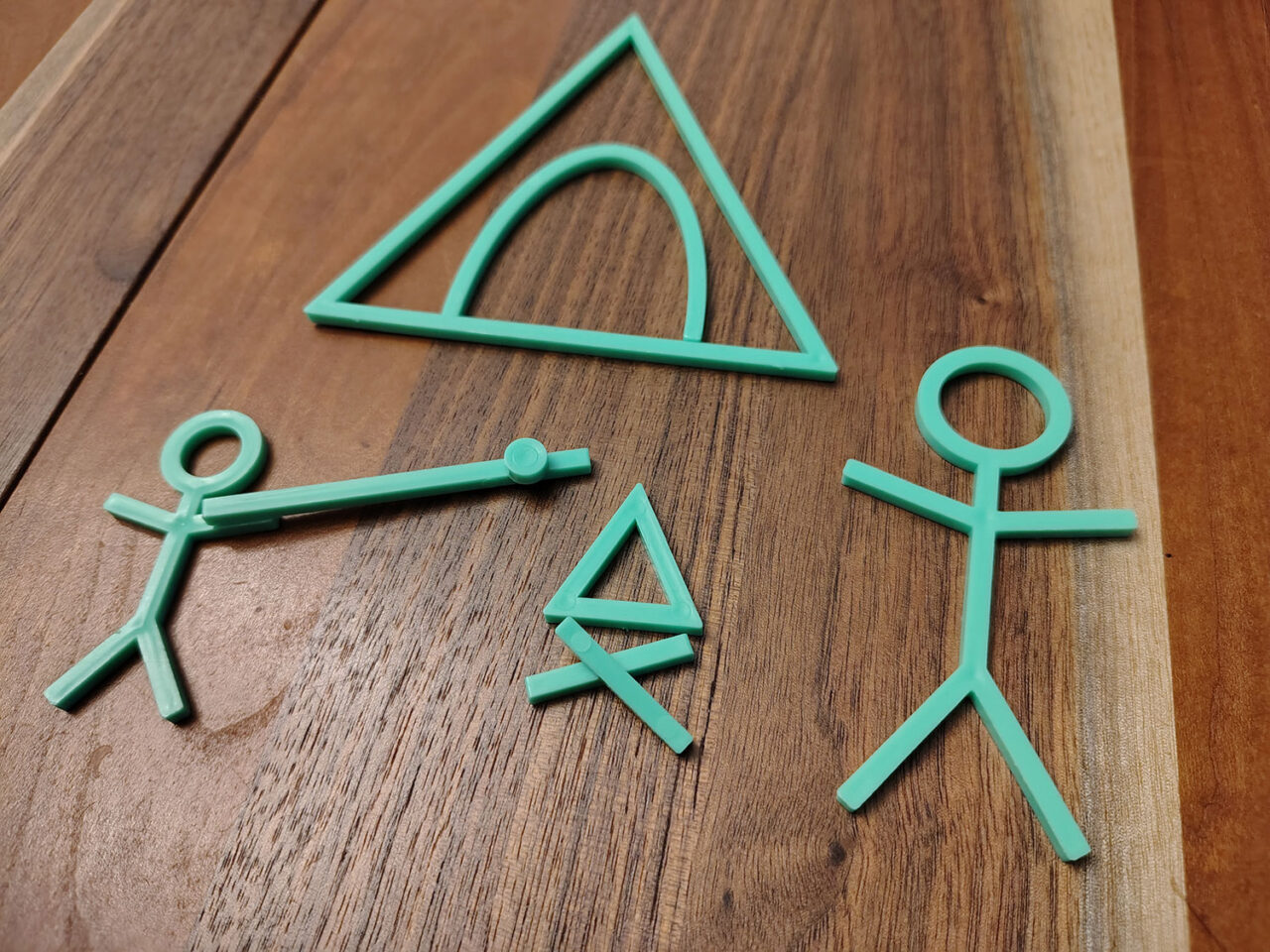 Glyphics Review - Board Game Quest